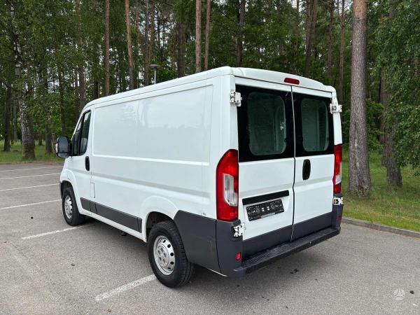 Balts Citroen Jumper 2014 Marijampole, ar dzinēja tilpumu 2.20 L un nobraukumu 277 tūkst. km par 5400 €, foto 3 vietnē AUTOMOTO.COM.LV