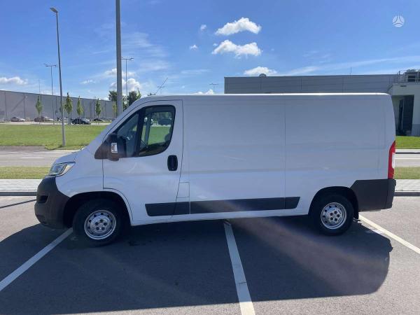 White Citroen Jumper 2015 in Klaipeda, with an engine capacity of 2.20 L and mileage of 250 thousand km for 6800 €, photo 3 on AUTOMOTO.COM.LV