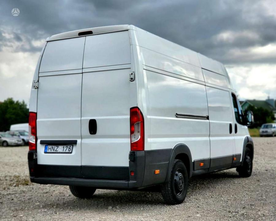 Balts Citroen Jumper 2015 Viļņa, ar dzinēja tilpumu 2.20 L un nobraukumu 570 tūkst. km par 4999 €, foto 9 vietnē AUTOMOTO.COM.LV
