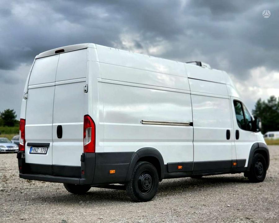 Balts Citroen Jumper 2015 Viļņa, ar dzinēja tilpumu 2.20 L un nobraukumu 570 tūkst. km par 4999 €, foto 10 vietnē AUTOMOTO.COM.LV