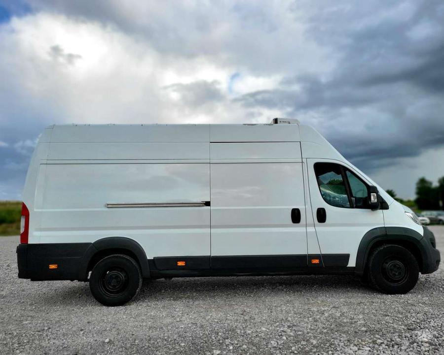 Balts Citroen Jumper 2015 Viļņa, ar dzinēja tilpumu 2.20 L un nobraukumu 570 tūkst. km par 4999 €, foto 11 vietnē AUTOMOTO.COM.LV