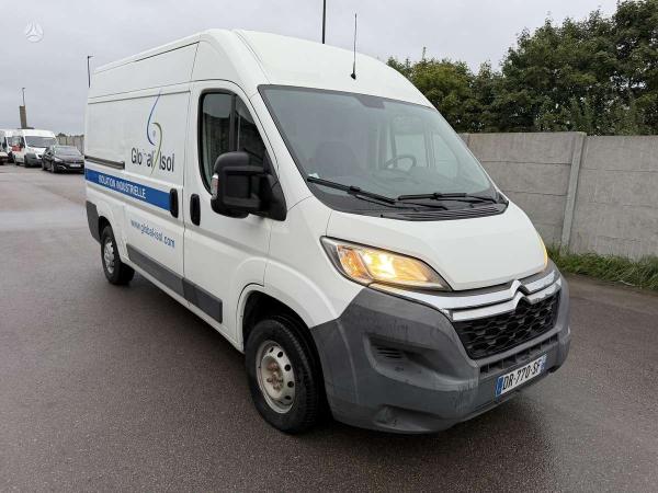 Balts Citroen Jumper 2015 Tauragė, ar dzinēja tilpumu 2.20 L un nobraukumu 236 tūkst. km par 5200 €, foto 1 vietnē AUTOMOTO.COM.LV