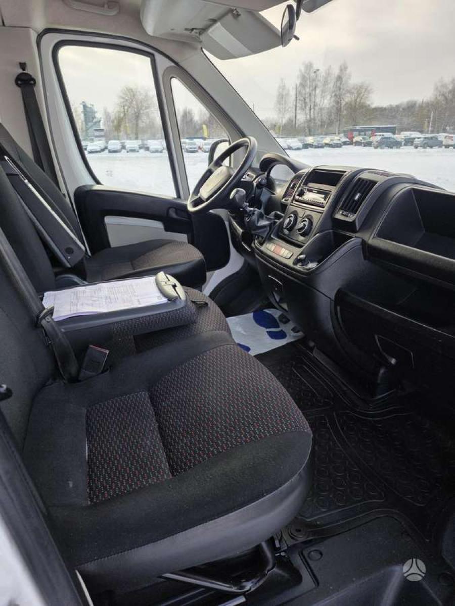 Balts Citroen Jumper 2017 Marijampole, ar dzinēja tilpumu 2.00 L un nobraukumu 129 tūkst. km par 10350 €, foto 15 vietnē AUTOMOTO.COM.LV