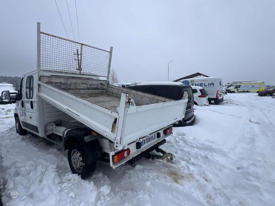 Balts Citroen Jumper 2017 Tauragė, ar dzinēja tilpumu 2.00 L un nobraukumu 176 tūkst. km par 11100 €, foto 3 vietnē AUTOMOTO.COM.LV