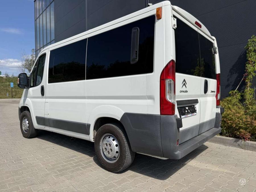 White Citroen Jumper 2017 in Vilnius, with an engine capacity of 2.00 L and mileage of 200 thousand km for 11999 €, photo 6 on AUTOMOTO.COM.LV