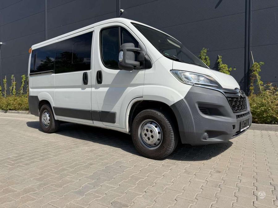 White Citroen Jumper 2017 in Vilnius, with an engine capacity of 2.00 L and mileage of 200 thousand km for 11999 €, photo 9 on AUTOMOTO.COM.LV