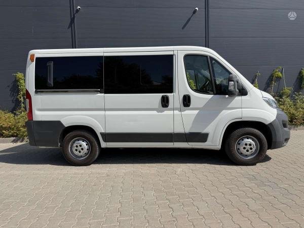 White Citroen Jumper 2017 in Vilnius, with an engine capacity of 2.00 L and mileage of 200 thousand km for 11999 €, photo 9 on AUTOMOTO.COM.LV