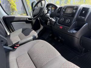 White Citroen Jumper 2017 in Vilnius, with an engine capacity of 2.00 L and mileage of 200 thousand km for 11999 €, photo 14 on AUTOMOTO.COM.LV
