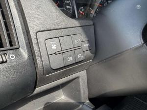 White Citroen Jumper 2017 in Vilnius, with an engine capacity of 2.00 L and mileage of 200 thousand km for 11999 €, photo 18 on AUTOMOTO.COM.LV