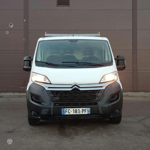 White Citroen Jumper 2018 in Jonava, with an engine capacity of 2.00 L and mileage of 88 thousand km for 10200 €, photo 10 on AUTOMOTO.COM.LV