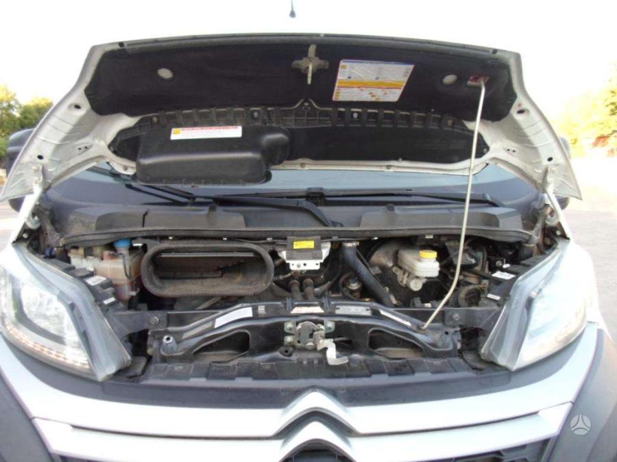 White Citroen Jumper 2018 in Siauliai, with an engine capacity of 2.00 L and mileage of 64 thousand km for 13900 €, photo 33 on AUTOMOTO.COM.LV