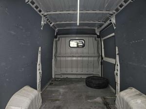 White Citroen Jumper 2018 in Pakruojis, with an engine capacity of 2.00 L and mileage of 258 thousand km for 7900 €, photo 8 on AUTOMOTO.COM.LV