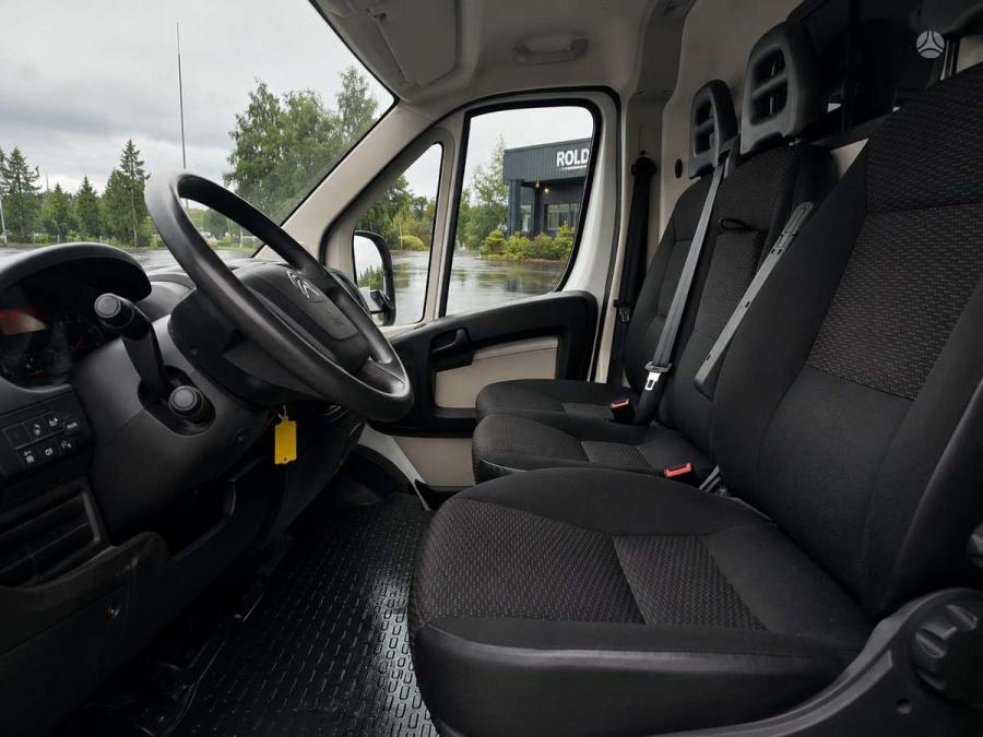 White Citroen Jumper 2018 in Pakruojis, with an engine capacity of 2.00 L and mileage of 258 thousand km for 7900 €, photo 10 on AUTOMOTO.COM.LV