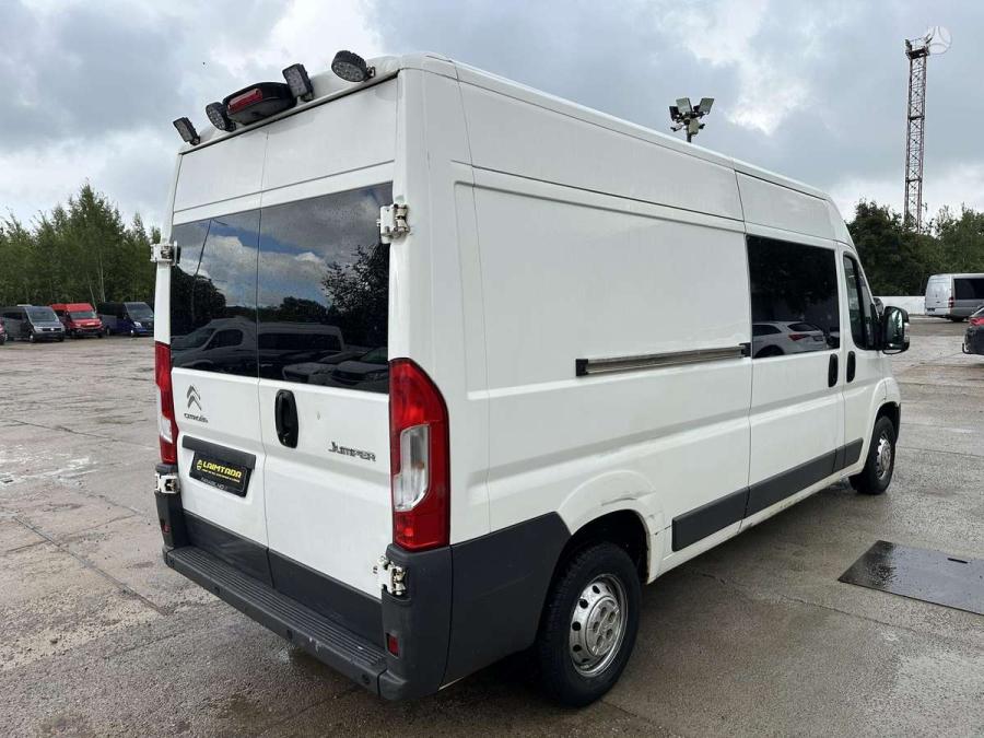 White Citroen Jumper 2018 in Telschi, with an engine capacity of 2.00 L and mileage of 304 thousand km for 4700 €, photo 7 on AUTOMOTO.COM.LV
