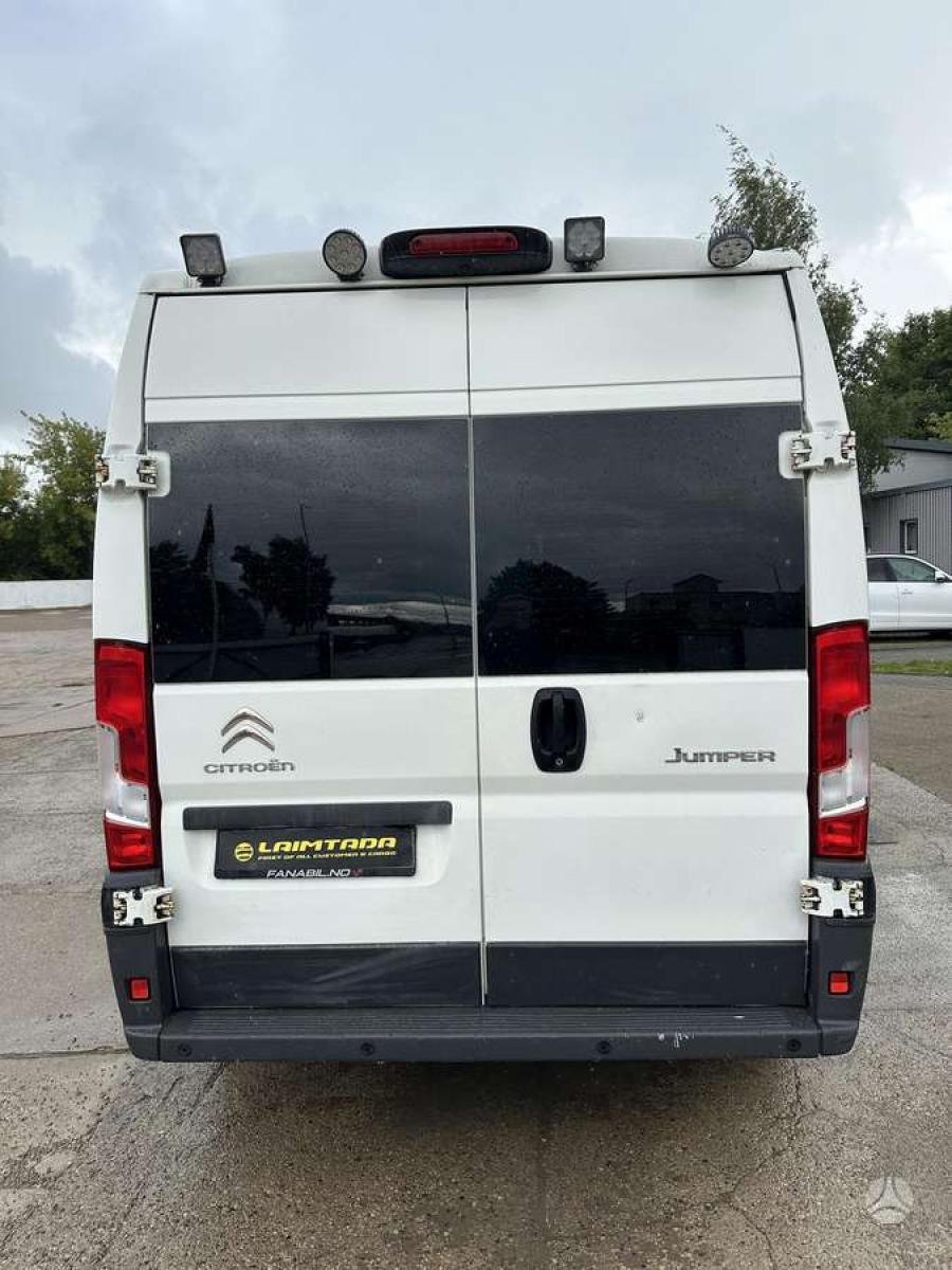 White Citroen Jumper 2018 in Telschi, with an engine capacity of 2.00 L and mileage of 304 thousand km for 4700 €, photo 8 on AUTOMOTO.COM.LV