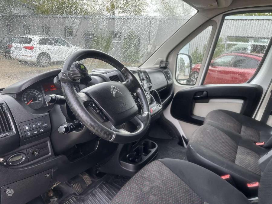 White Citroen Jumper 2018 in Telschi, with an engine capacity of 2.00 L and mileage of 304 thousand km for 4700 €, photo 12 on AUTOMOTO.COM.LV