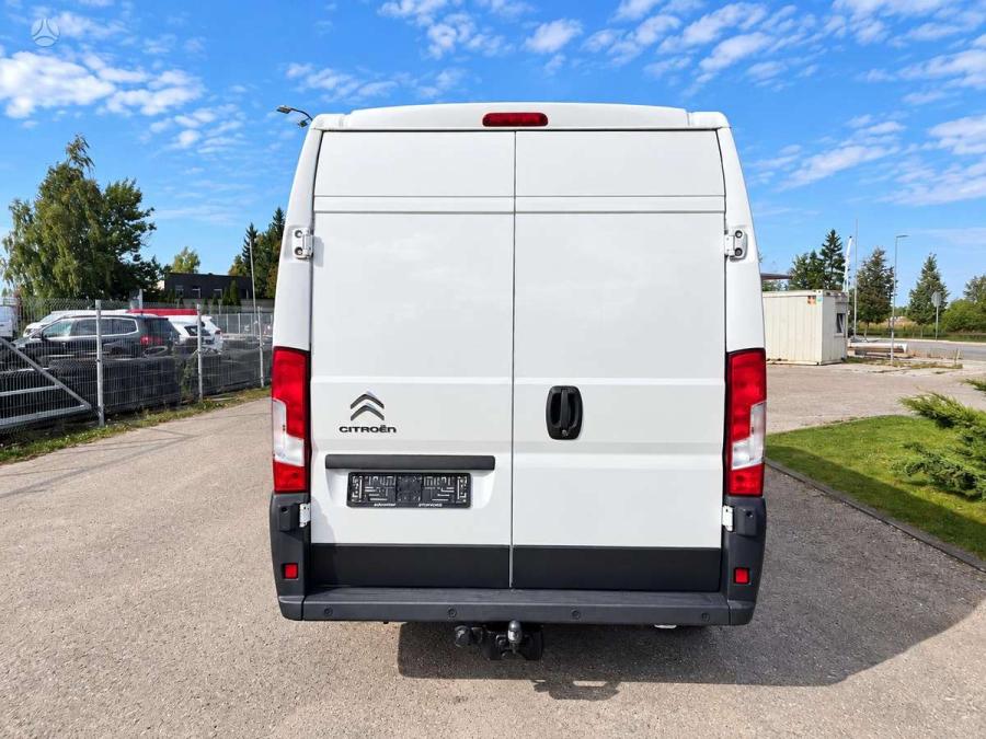 White Citroen Jumper 2018 in Pakruojis, with an engine capacity of 2.00 L and mileage of 258 thousand km for 7400 €, photo 6 on AUTOMOTO.COM.LV