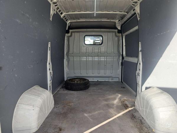 Balts Citroen Jumper 2018 Pakruojis, ar dzinēja tilpumu 2.00 L un nobraukumu 258 tūkst. km par 7400 €, foto 7 vietnē AUTOMOTO.COM.LV