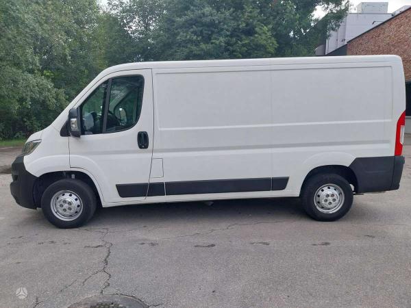 White Citroen Jumper 2019 in Panevezys, with an engine capacity of 2.00 L and mileage of 293 thousand km for 5500 €, photo 1 on AUTOMOTO.COM.LV