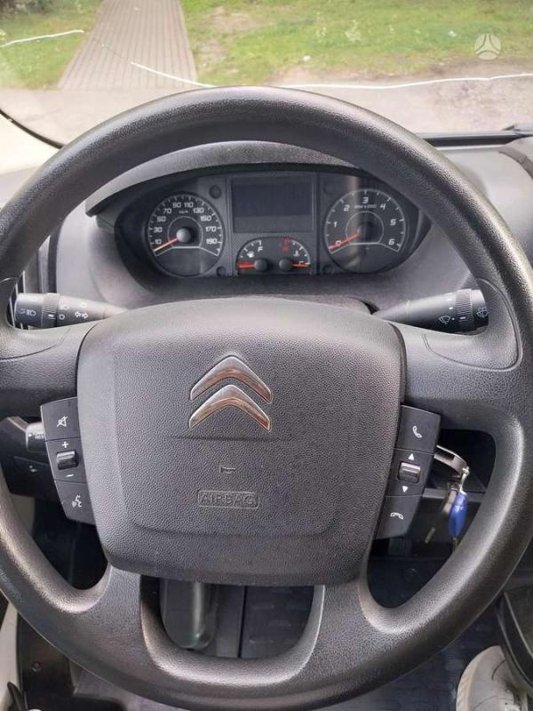 White Citroen Jumper 2019 in Panevezys, with an engine capacity of 2.00 L and mileage of 293 thousand km for 5500 €, photo 8 on AUTOMOTO.COM.LV