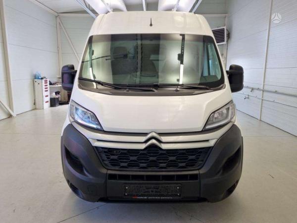 White Citroen Jumper 2020 in Radviliskis, with an engine capacity of 2.18 L and mileage of 0 thousand km for 9619 €, photo 5 on AUTOMOTO.COM.LV
