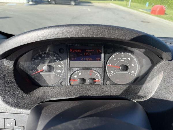Balts Citroen Jumper 2020 Tauragė, ar dzinēja tilpumu 2.20 L un nobraukumu 214 tūkst. km par 7500 €, foto 6 vietnē AUTOMOTO.COM.LV