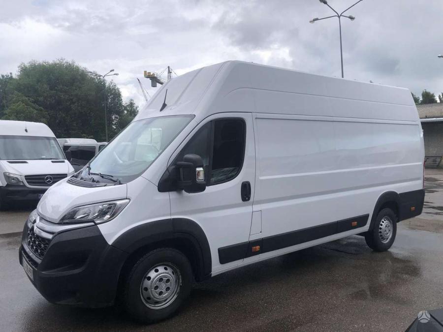White Citroen Jumper 2021 in Klaipeda, with an engine capacity of 2.20 L and mileage of 129 thousand km for 12900 €, photo 6 on AUTOMOTO.COM.LV
