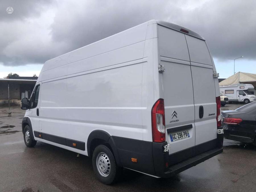 White Citroen Jumper 2021 in Klaipeda, with an engine capacity of 2.20 L and mileage of 129 thousand km for 12900 €, photo 13 on AUTOMOTO.COM.LV
