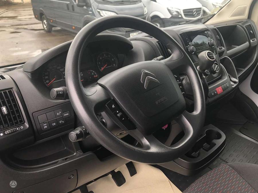 White Citroen Jumper 2021 in Klaipeda, with an engine capacity of 2.20 L and mileage of 129 thousand km for 12900 €, photo 23 on AUTOMOTO.COM.LV