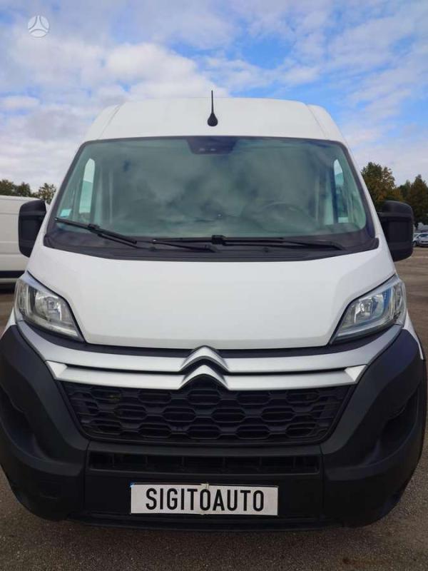 Citroen Jumper 2021 Tauragė vietnē Balts Citroen Jumper 2021 Tauragė, ar dzinēja tilpumu 2.18 L un nobraukumu 240 tūkst. km par 13189 €, foto 5 vietnē AUTOMOTO.COM.LV