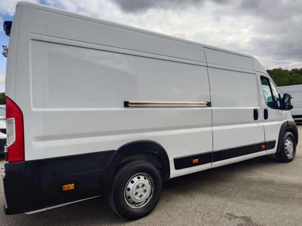 Citroen Jumper 2021 Tauragė vietnē Balts Citroen Jumper 2021 Tauragė, ar dzinēja tilpumu 2.18 L un nobraukumu 240 tūkst. km par 13189 €, foto 6 vietnē AUTOMOTO.COM.LV