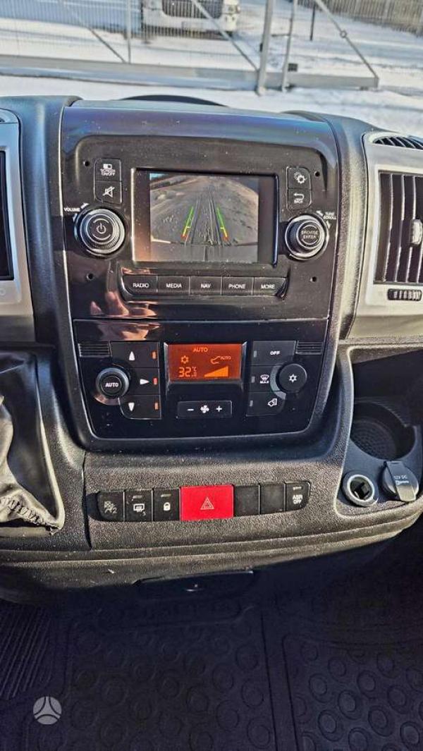Balts Citroen Jumper 2022 Šauļi, ar dzinēja tilpumu 2.20 L un nobraukumu 113 tūkst. km par 15300 €, foto 11 vietnē AUTOMOTO.COM.LV