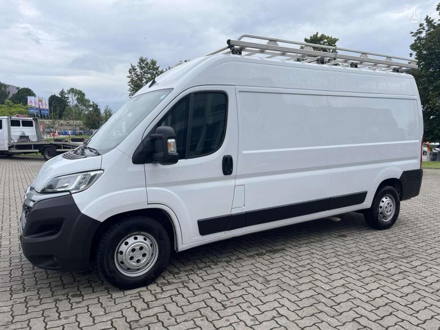 White Citroen Jumper 2022 in Alytus, with an engine capacity of 2.18 L and mileage of 180 thousand km for 13915 €, photo 1 on AUTOMOTO.COM.LV