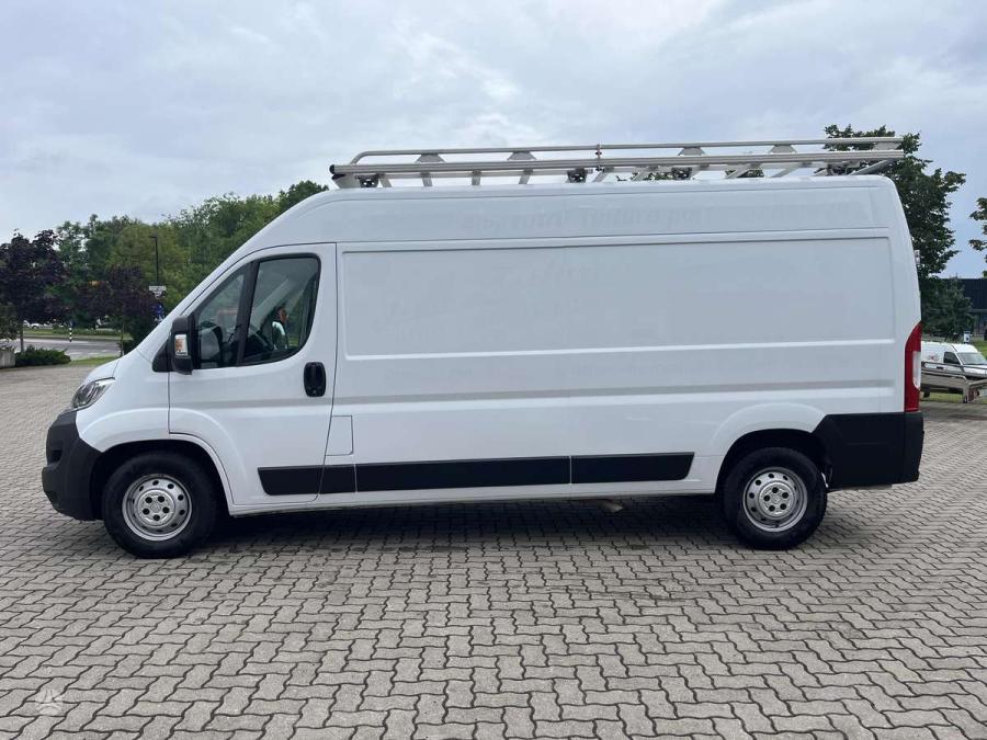 White Citroen Jumper 2022 in Alytus, with an engine capacity of 2.18 L and mileage of 180 thousand km for 13915 €, photo 6 on AUTOMOTO.COM.LV