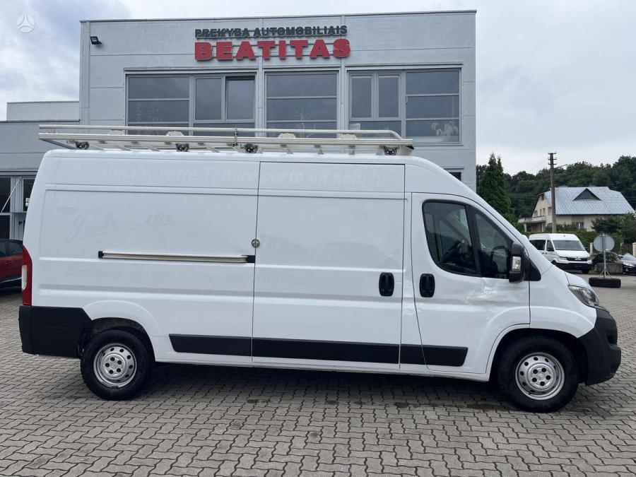 White Citroen Jumper 2022 in Alytus, with an engine capacity of 2.18 L and mileage of 180 thousand km for 13915 €, photo 7 on AUTOMOTO.COM.LV