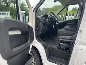 White Citroen Jumper 2022 in Alytus, with an engine capacity of 2.18 L and mileage of 180 thousand km for 13915 €, photo 10 on AUTOMOTO.COM.LV