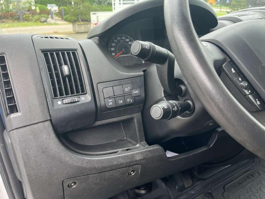 White Citroen Jumper 2022 in Alytus, with an engine capacity of 2.18 L and mileage of 180 thousand km for 13915 €, photo 12 on AUTOMOTO.COM.LV