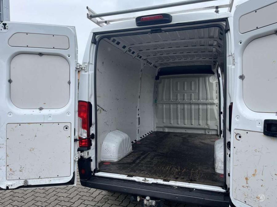 White Citroen Jumper 2022 in Alytus, with an engine capacity of 2.18 L and mileage of 180 thousand km for 13915 €, photo 24 on AUTOMOTO.COM.LV
