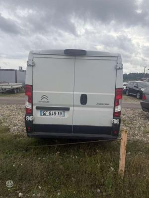 White Citroen Jumper 2022 in Vilnius, with an engine capacity of 2.18 L and mileage of 107 thousand km for 7684 €, photo 7 on AUTOMOTO.COM.LV
