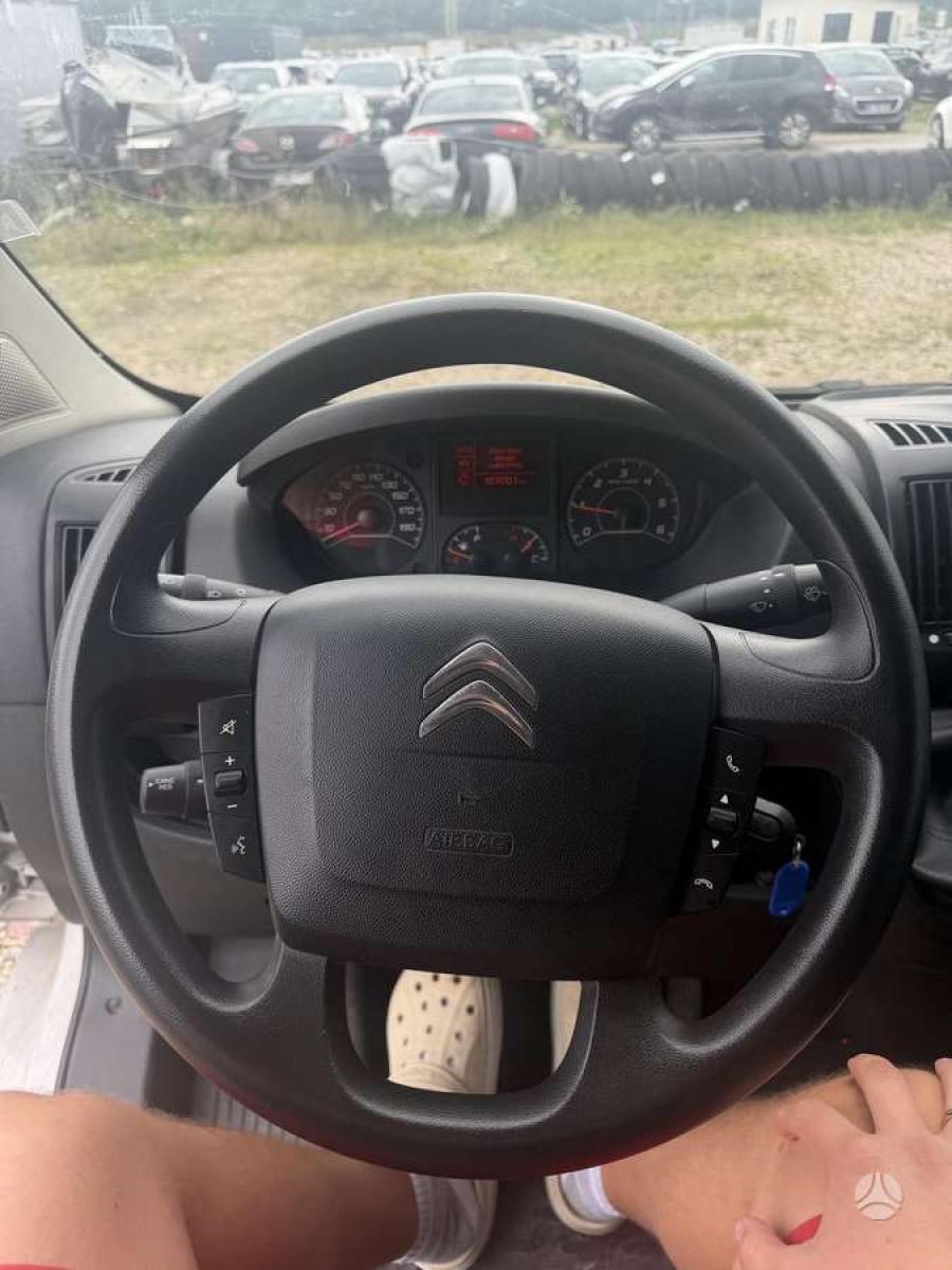 White Citroen Jumper 2022 in Vilnius, with an engine capacity of 2.18 L and mileage of 107 thousand km for 7684 €, photo 14 on AUTOMOTO.COM.LV