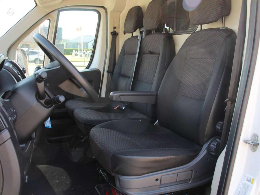 White Citroen Jumper 2022 in Vilnius, with an engine capacity of 2.18 L and mileage of 101 thousand km for 19000 €, photo 12 on AUTOMOTO.COM.LV