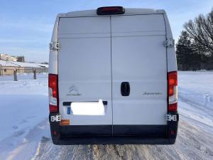 White Citroen Jumper 2023 in Taurage, with an engine capacity of 2.18 L and mileage of 200 thousand km for 12500 €, photo 4 on AUTOMOTO.COM.LV