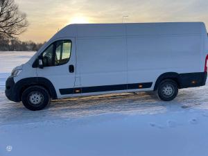 White Citroen Jumper 2023 in Taurage, with an engine capacity of 2.18 L and mileage of 200 thousand km for 12500 €, photo 5 on AUTOMOTO.COM.LV