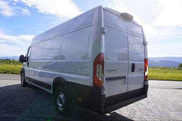 Balts Citroen Jumper 2024 Viļņa, ar dzinēja tilpumu 2.18 L un nobraukumu 43 tūkst. km par 25790 €, foto 3 vietnē AUTOMOTO.COM.LV