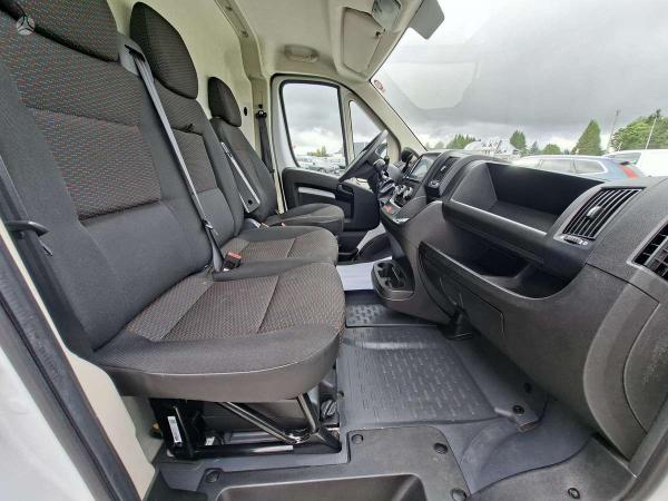 White Citroen Jumper 2024 in Vilnius, with an engine capacity of 2.18 L and mileage of 49 thousand km for 22900 €, photo 6 on AUTOMOTO.COM.LV
