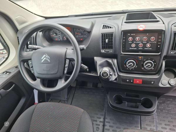 White Citroen Jumper 2024 in Vilnius, with an engine capacity of 2.18 L and mileage of 50 thousand km for 20900 €, photo 7 on AUTOMOTO.COM.LV
