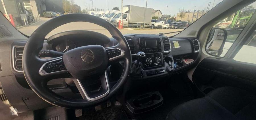 Balts Citroen Jumper 2024 Anykščiai, ar dzinēja tilpumu 2.18 L un nobraukumu 151 tūkst. km par 16900 €, foto 9 vietnē AUTOMOTO.COM.LV