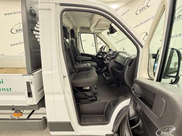 White Citroen Jumper 2025 in Vilnius, with an engine capacity of 2.18 L and mileage of 20 thousand km for 24500 €, photo 4 on AUTOMOTO.COM.LV
