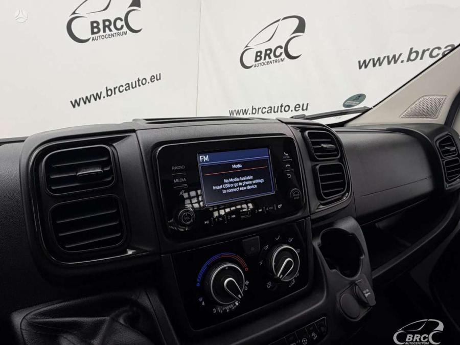 Balts Citroen Jumper 2025 Viļņa, ar dzinēja tilpumu 2.18 L un nobraukumu 20 tūkst. km par 23900 €, foto 24 vietnē AUTOMOTO.COM.LV
