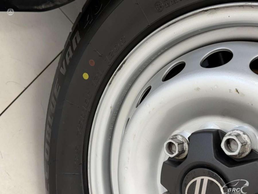 Balts Citroen Jumper 2025 Viļņa, ar dzinēja tilpumu 2.18 L un nobraukumu 20 tūkst. km par 23900 €, foto 27 vietnē AUTOMOTO.COM.LV